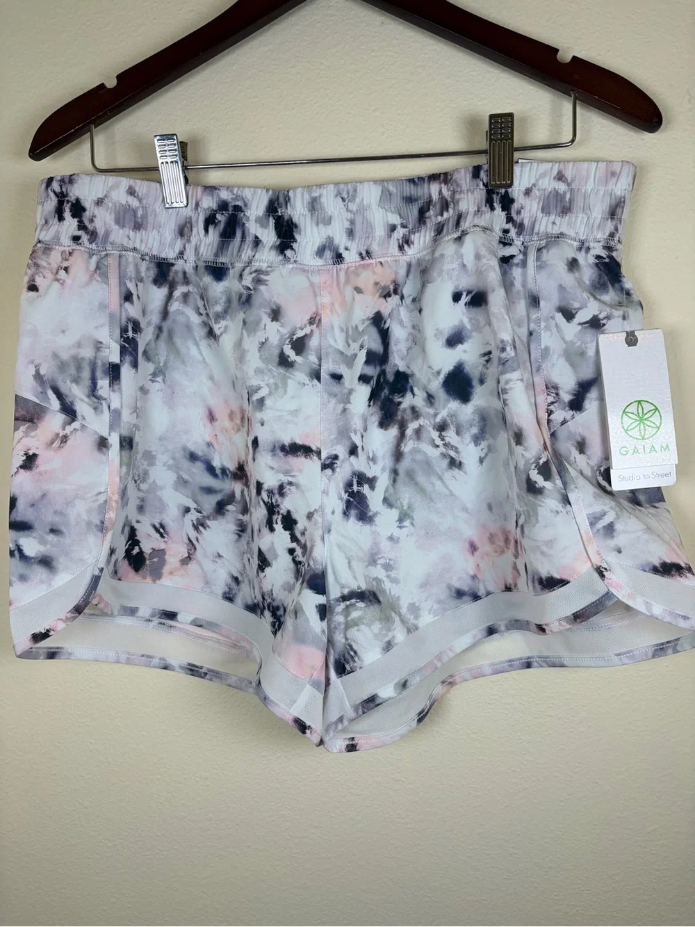 GAIAM | Shorts | Nwt Gaiam Grace Print Mesh Athletic Lined Running ...